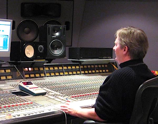 Episode #284: CDs Making A Comeback, Cheap USB Hubs, And Engineer Craig ...