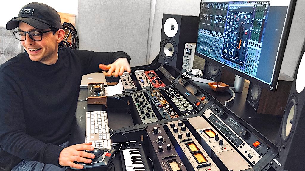 Episode #283 - Streaming Royalties May Change For The Better, SM58 ...